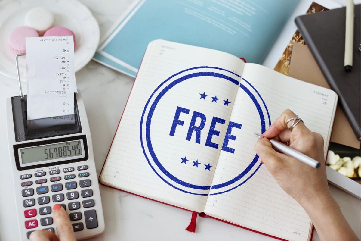 22 Smart Ways to Get Free Stuff Online and In Stores