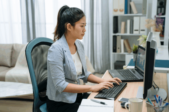 19 Online Chat Agent Jobs You Can Do From Home